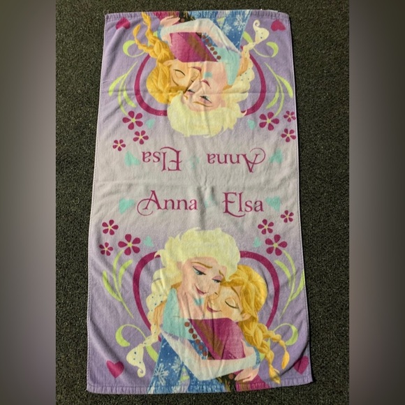 Disney | Bath | Disney Frozen Anna And Elsa Large 45 X 24 Beach Towel ...